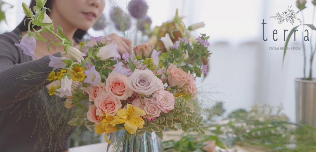 Flowers by Terra - Free Island Wide Flower Delivery